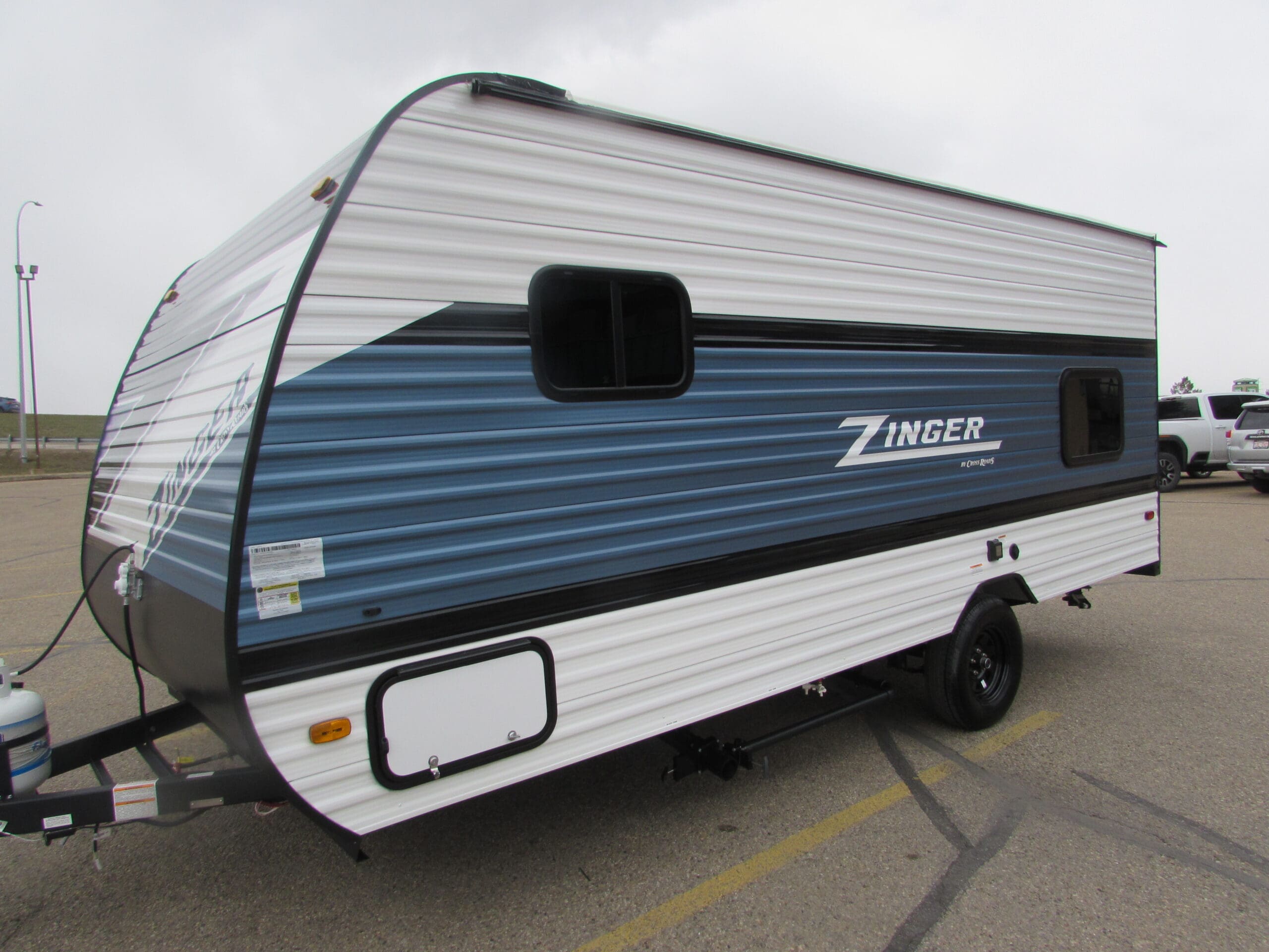 2025 CROSSROADS ZINGER 18QB | Vellner Leisure Products Ltd - RVC Navigator