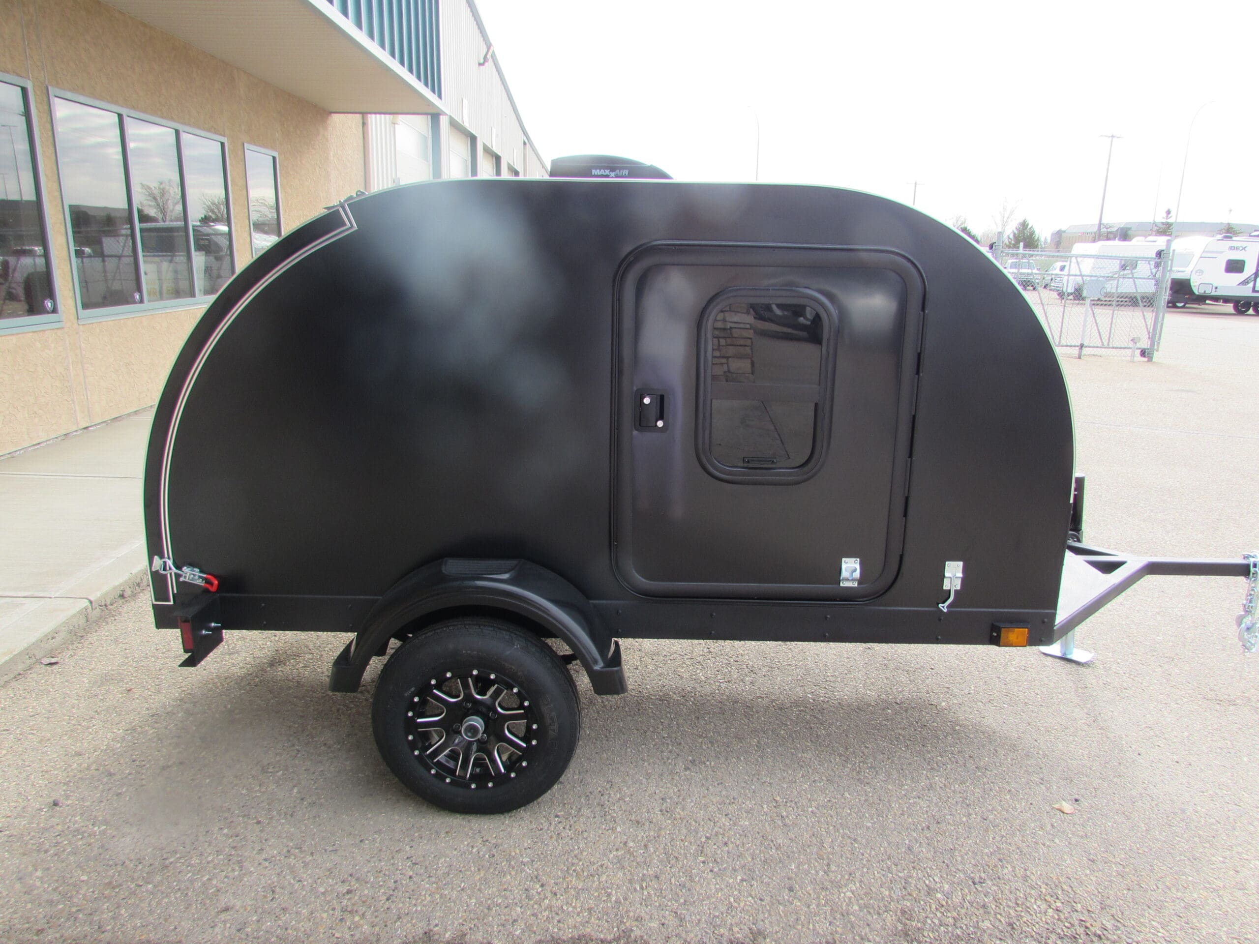 2025 MEETING CREEK TEAR DROP | Vellner Leisure Products Ltd - RVC Navigator