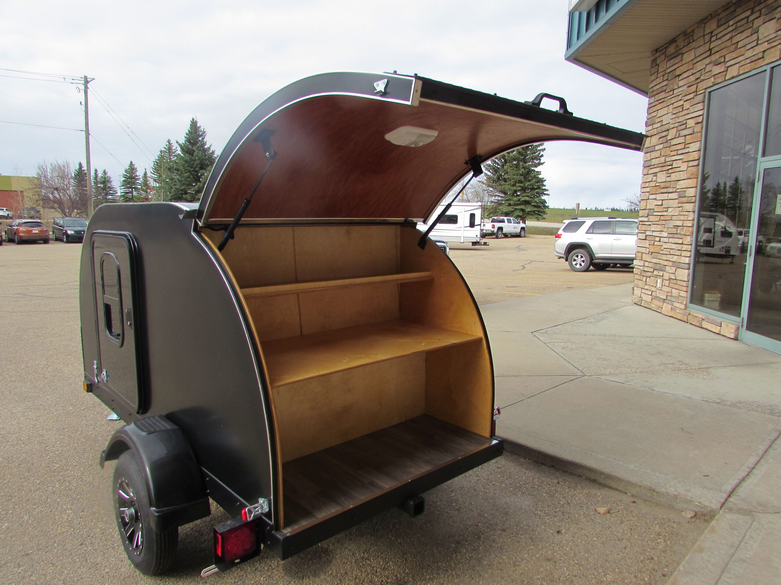 2025 MEETING CREEK TEAR DROP | Vellner Leisure Products Ltd - RVC Navigator